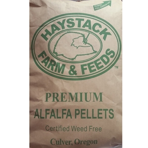 Hay Stack Alfalfa Pellets Horse Feed | King Feed